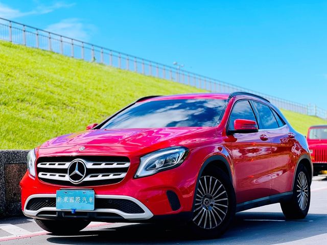 中古車-2019 GLA180 總代理 原廠保養 跑七萬 實車實價 新東汽車,Benz 賓士/GLA180/新北市-FindCar 找車網